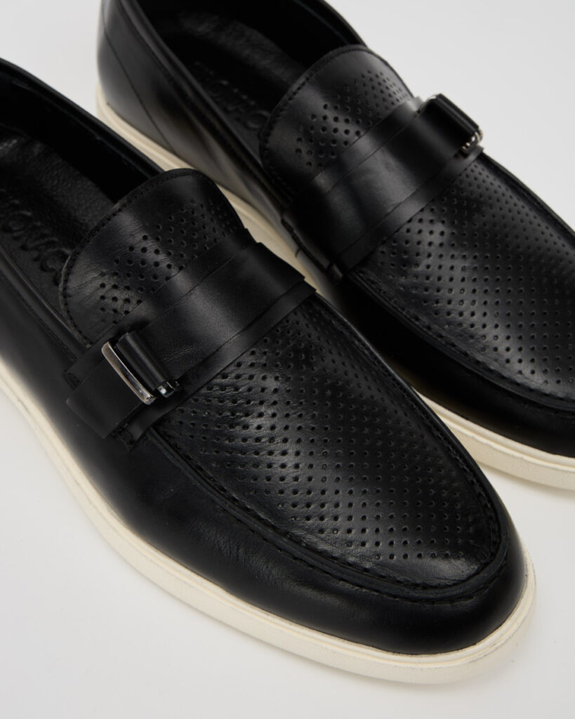Black Fresh Move Loafers