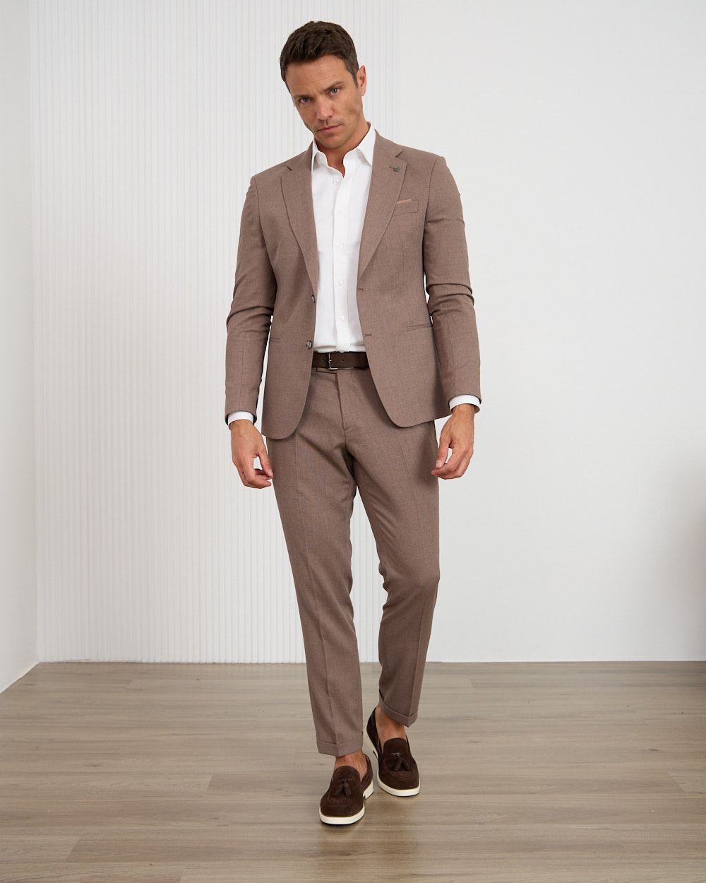 Business Suave Look - Square For Men