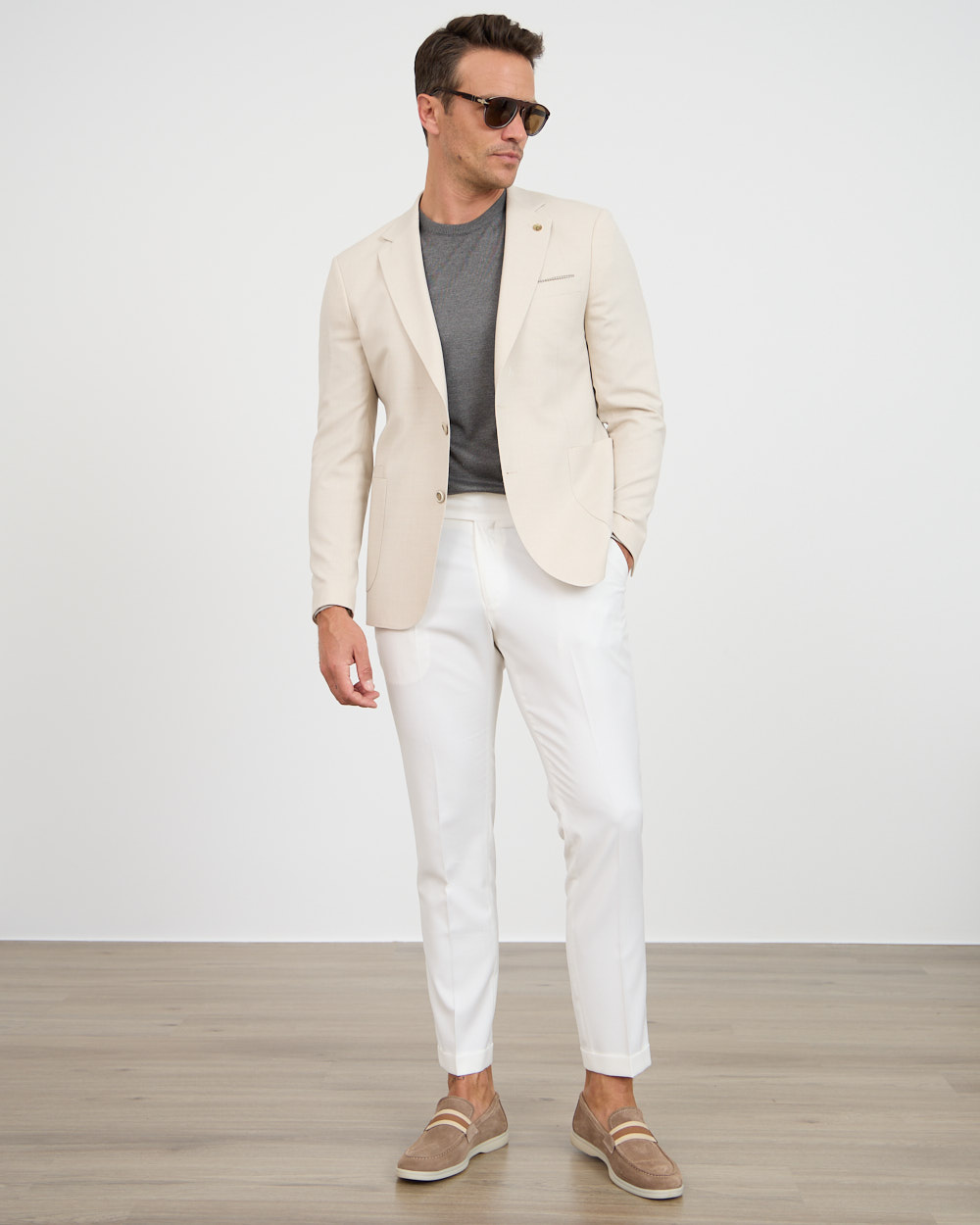 Friday Night Finesse Look - Square For Men