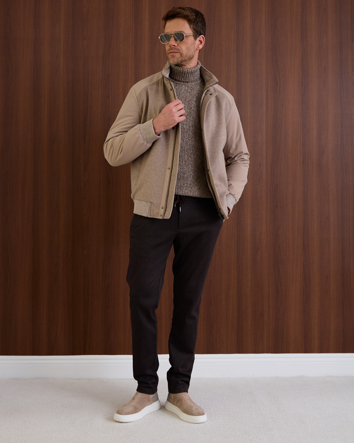 Refined Evening Look - Square For Men