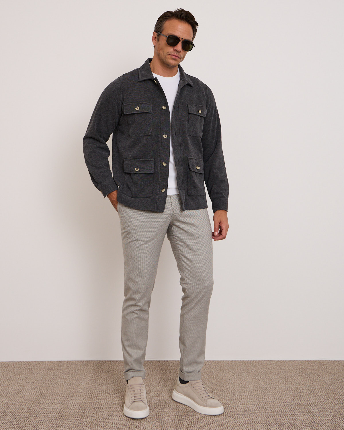 Riverside Walk Look - Square For Men